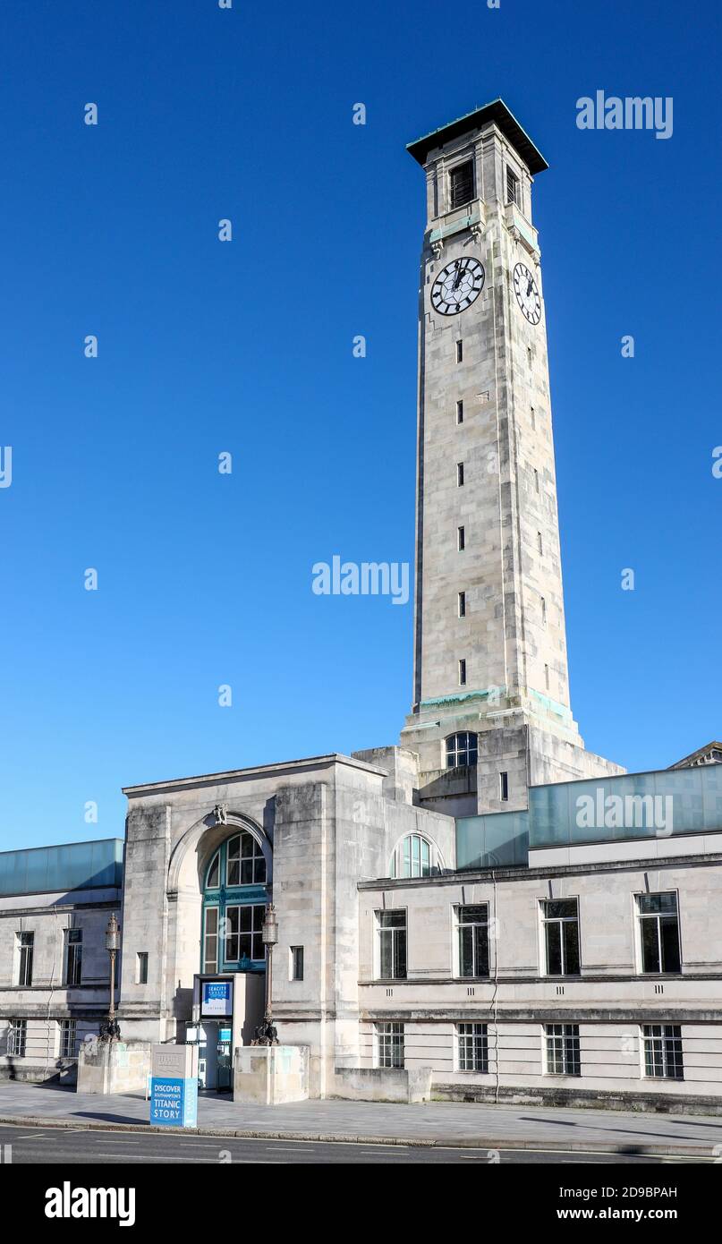 Seacity Museum and Civic Centre Clock, Southampton, Hampshire, UK Stock ...