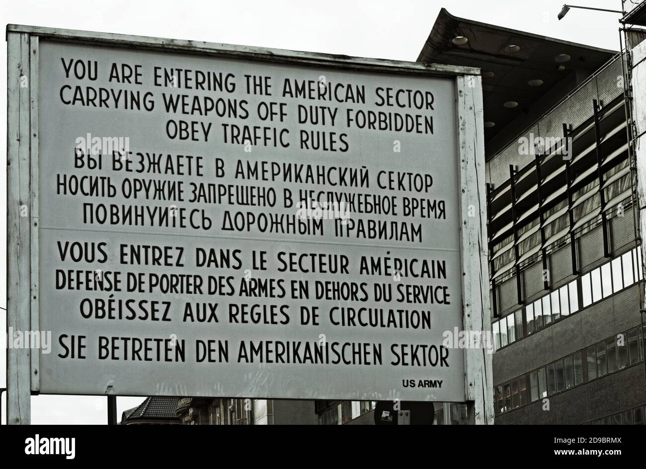 Multilingual sector warning sign hi-res stock photography and images ...