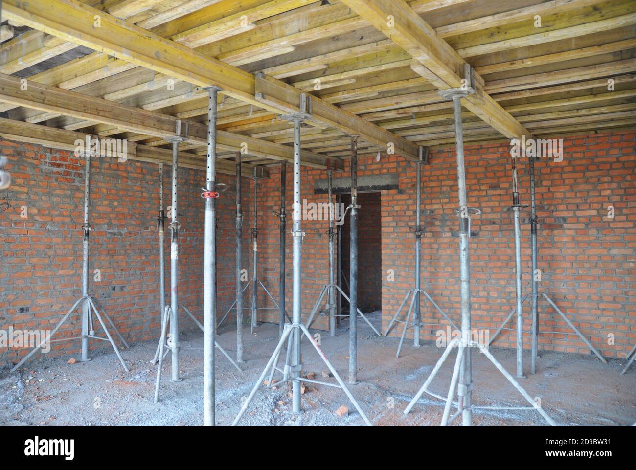 Brick garage hi-res stock photography and images - Alamy