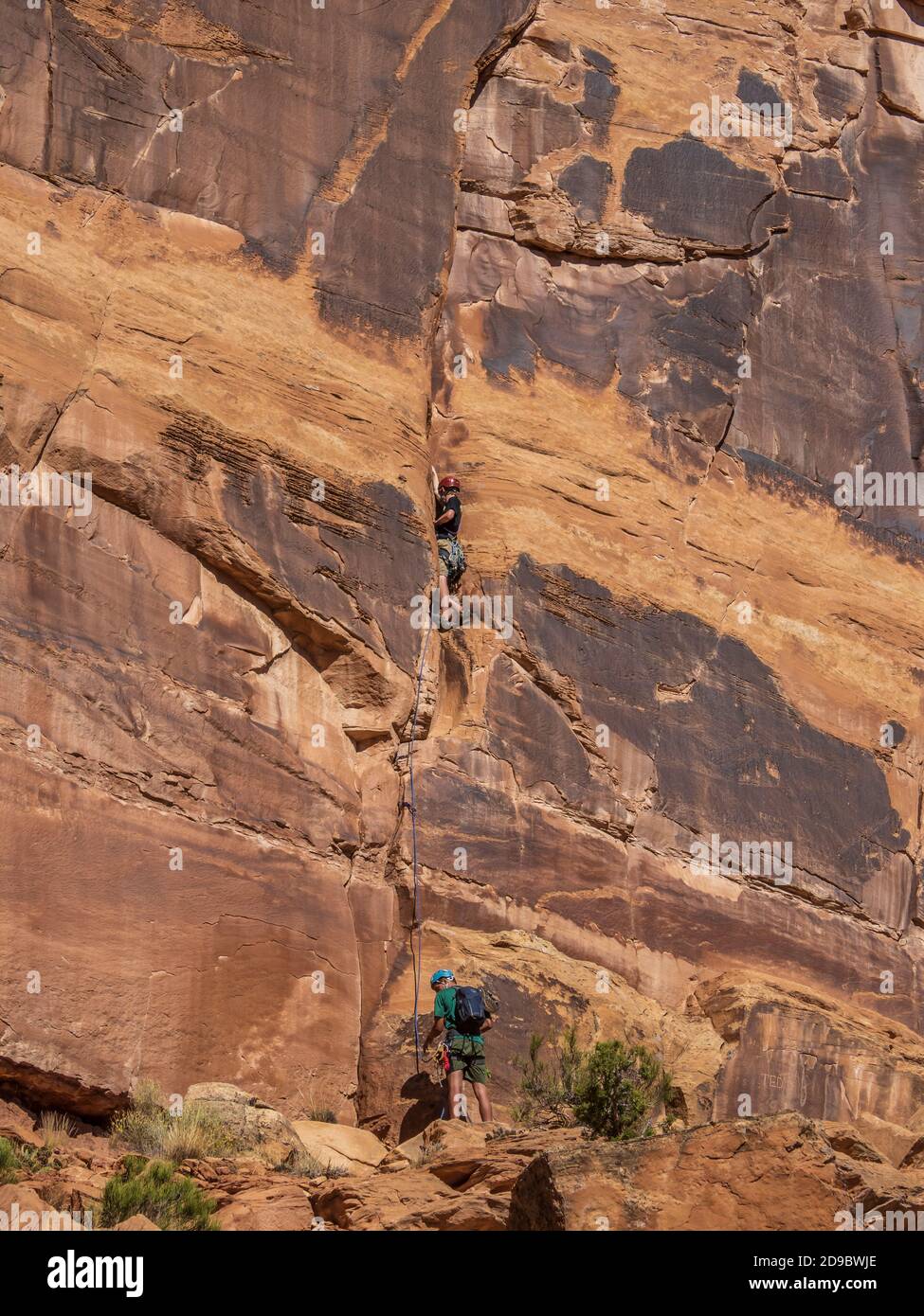 Independence monument colorado climber hi-res stock photography and ...