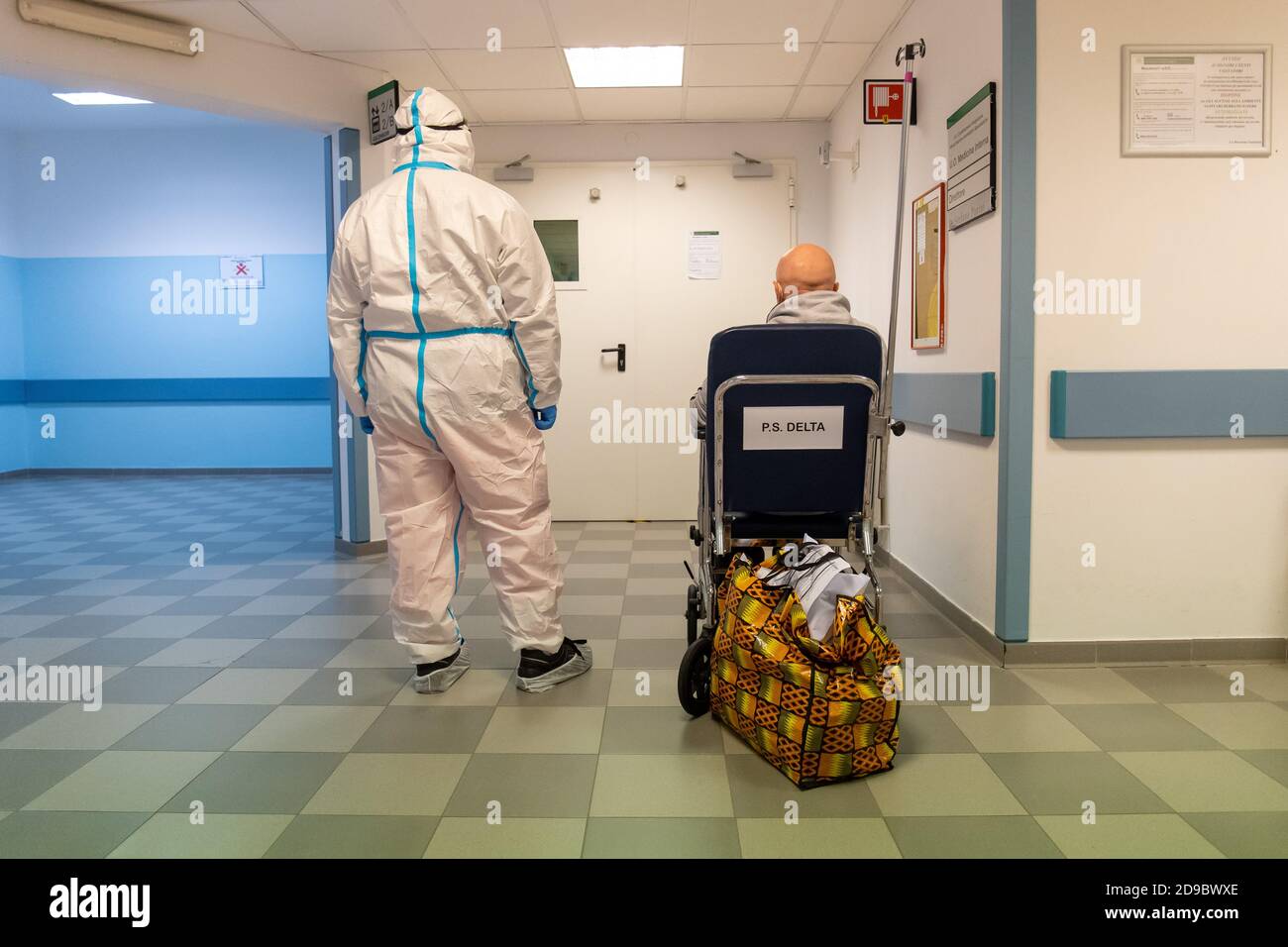 Covid_19 hospital hi-res stock photography and images - Alamy