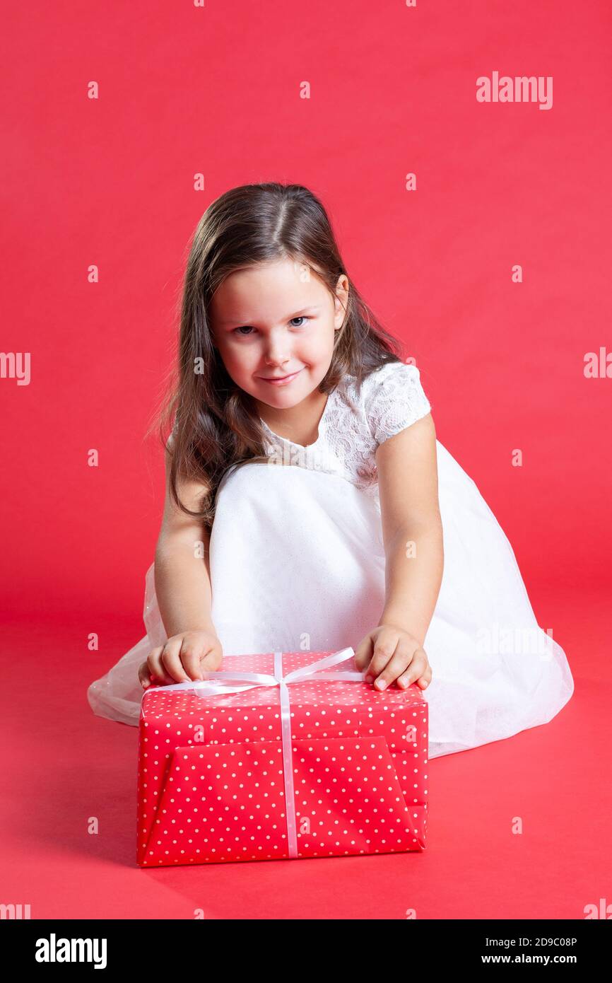 Girl sitting on a box hi-res stock photography and images - Alamy