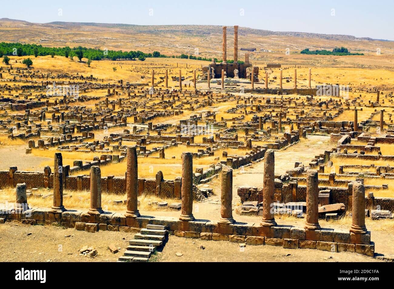 The antique Roman site of Timgad near Batna, Algeria Stock Photo - Alamy