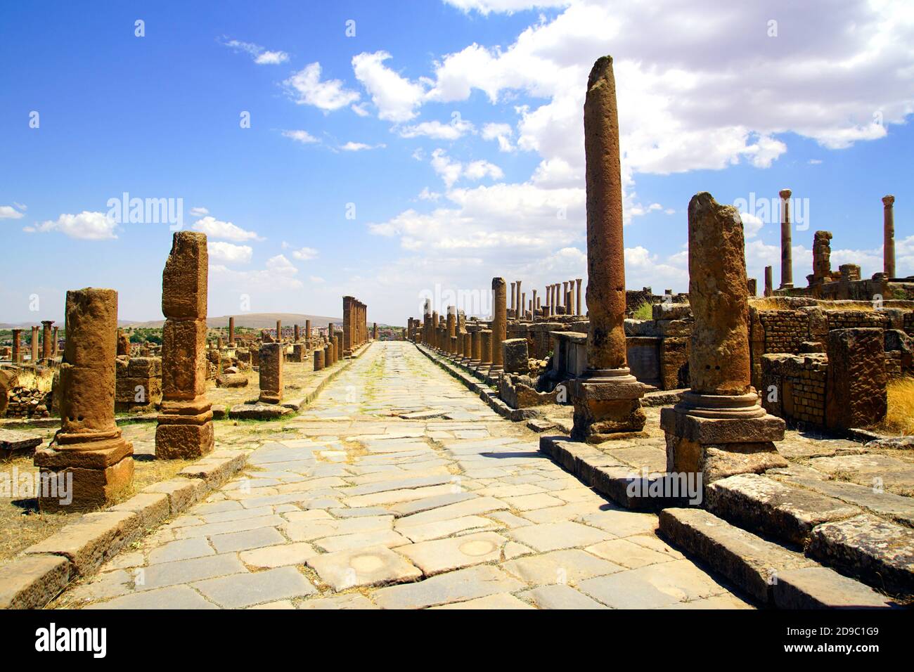Timgad algerie hi-res stock photography and images - Alamy