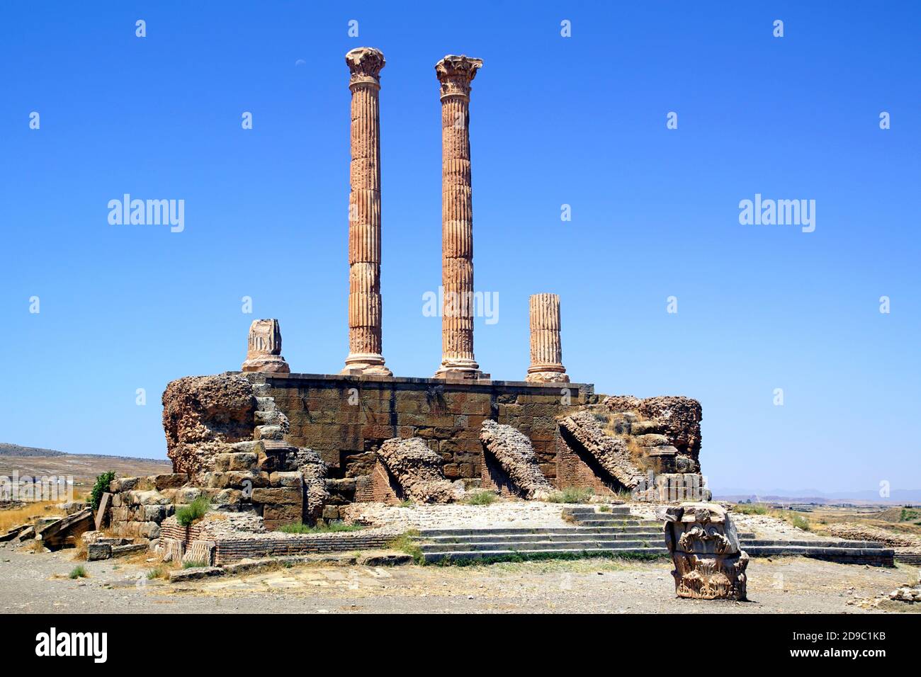 Timgad algerie hi-res stock photography and images - Alamy