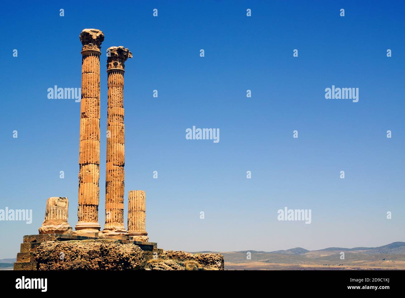 The antique Roman site of Timgad near Batna, Algeria Stock Photo - Alamy