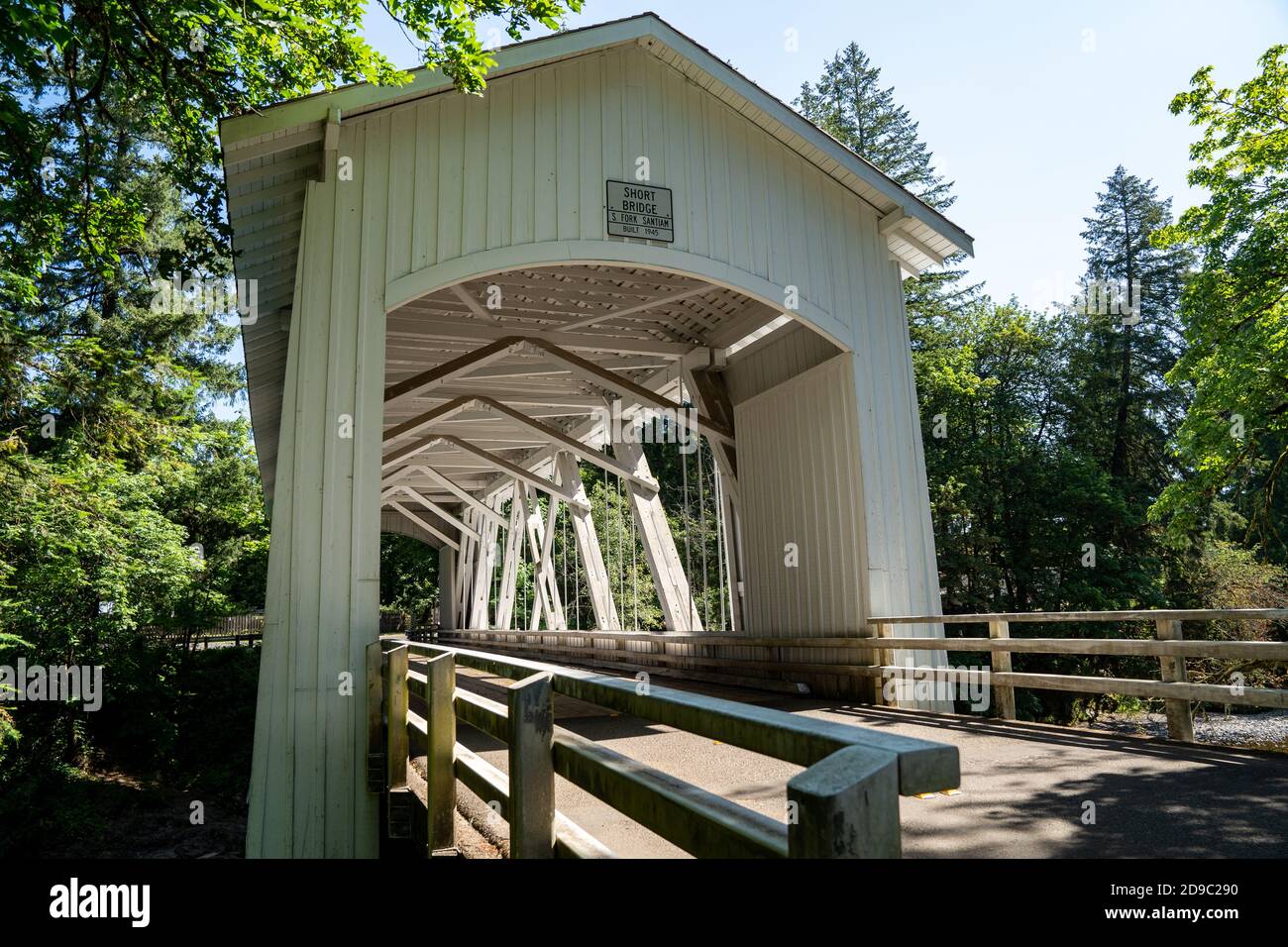 The Short Bridge, an historic covered bridge near Cascadia Oregon in ...