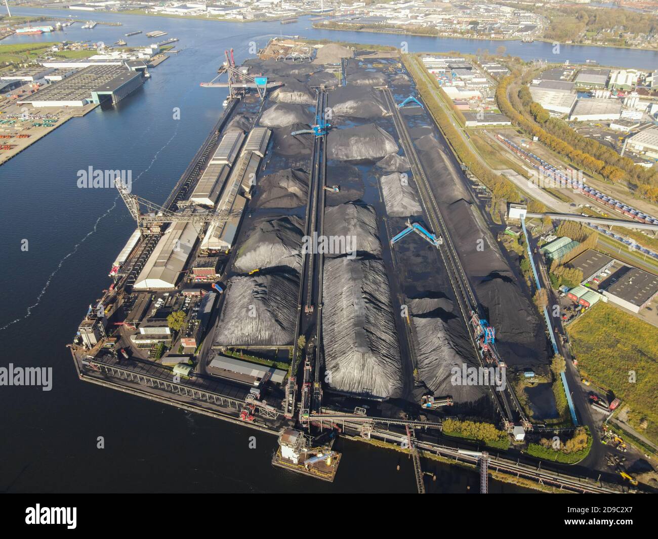 Coal storage power plant hi-res stock photography and images - Alamy