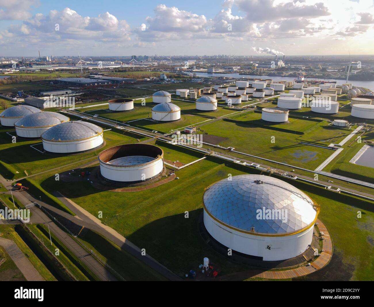 4 november, Amsterdam, The Netherlands oil silos containers industry ...
