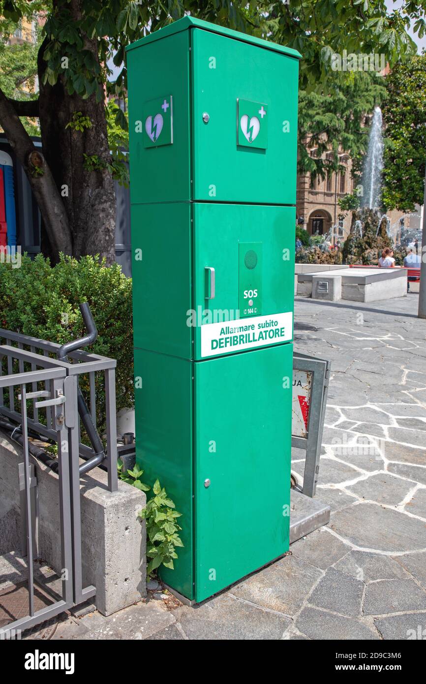 Lugano, Switzerland - June 14, 2019: Aed Defibrillator Green Tower Sos ...