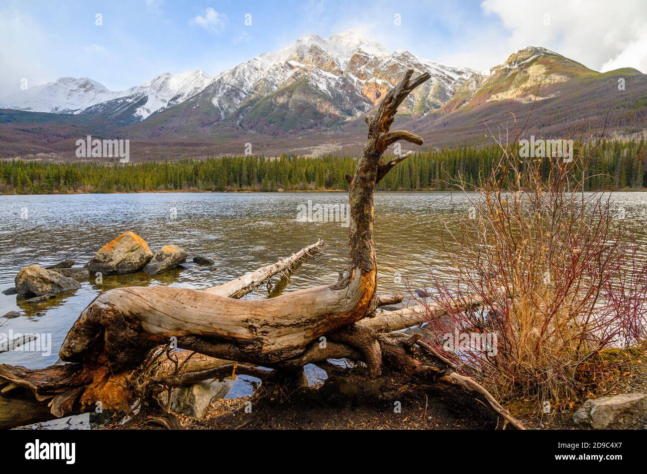 Pyramid Mountain and Pyramid Lake in Jasper National Par, Alberta ...