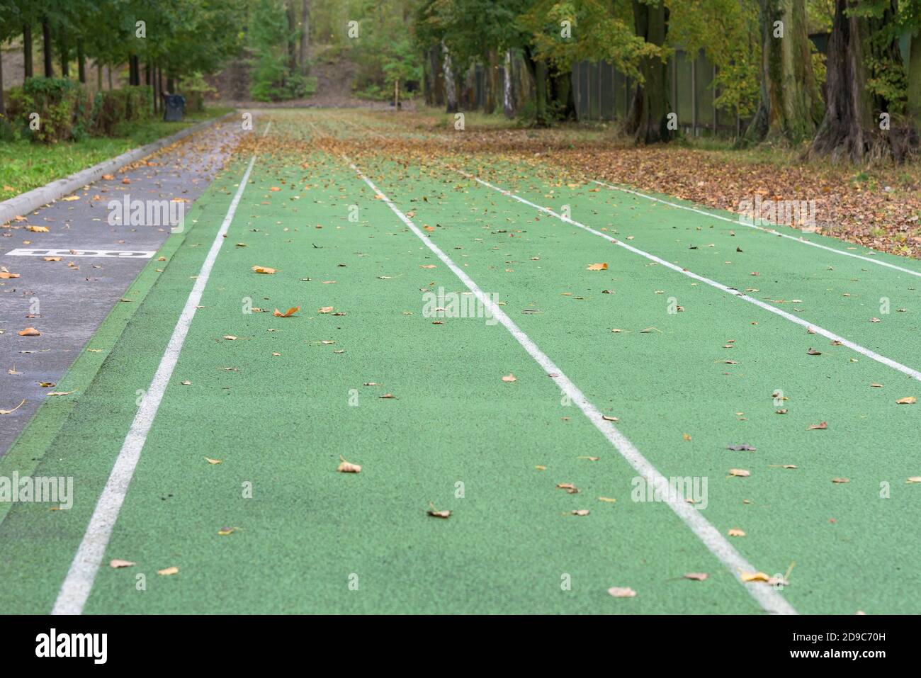 Empty race track background hi-res stock photography and images - Alamy