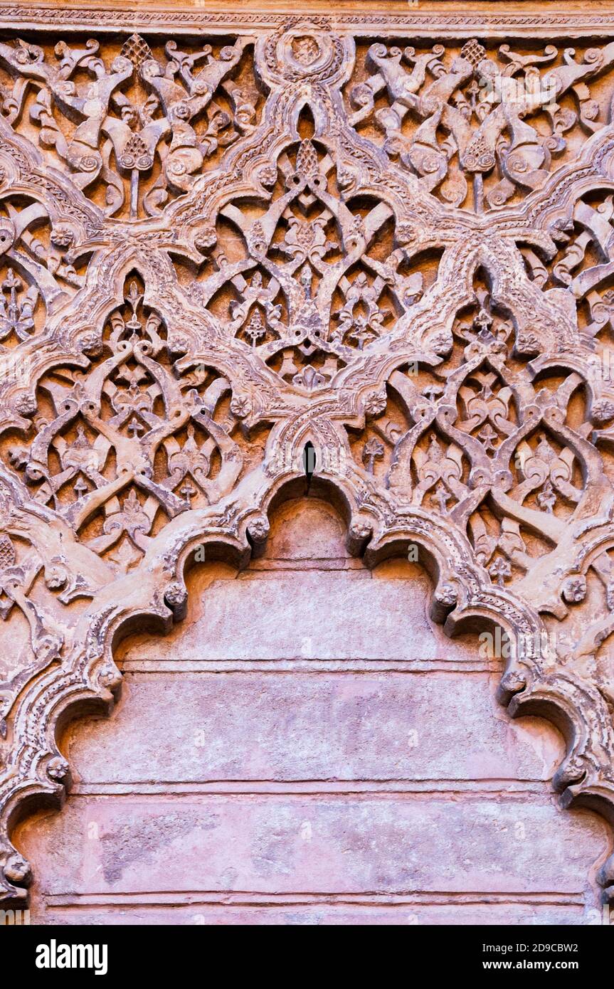 Moorish arabesque at the Royal Alcázar of Seville, Spain Stock Photo ...
