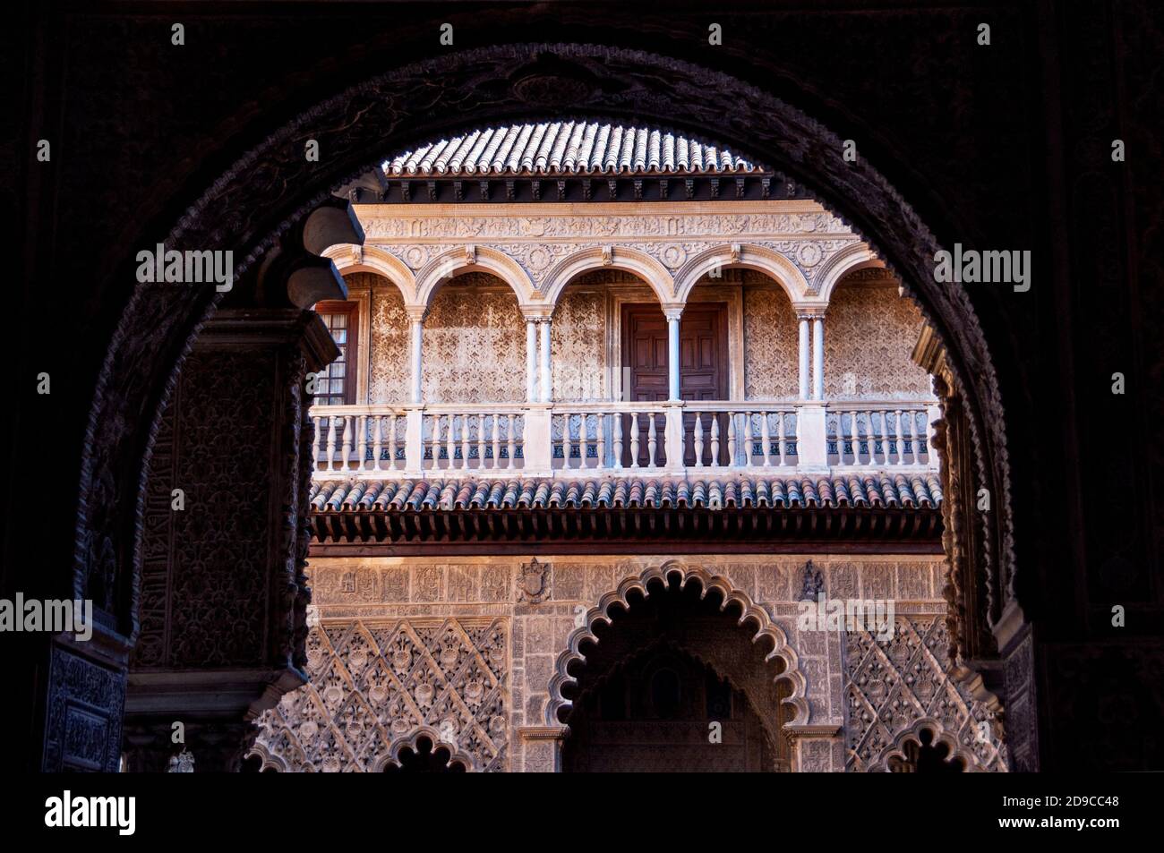 Multifoil arch hi-res stock photography and images - Alamy