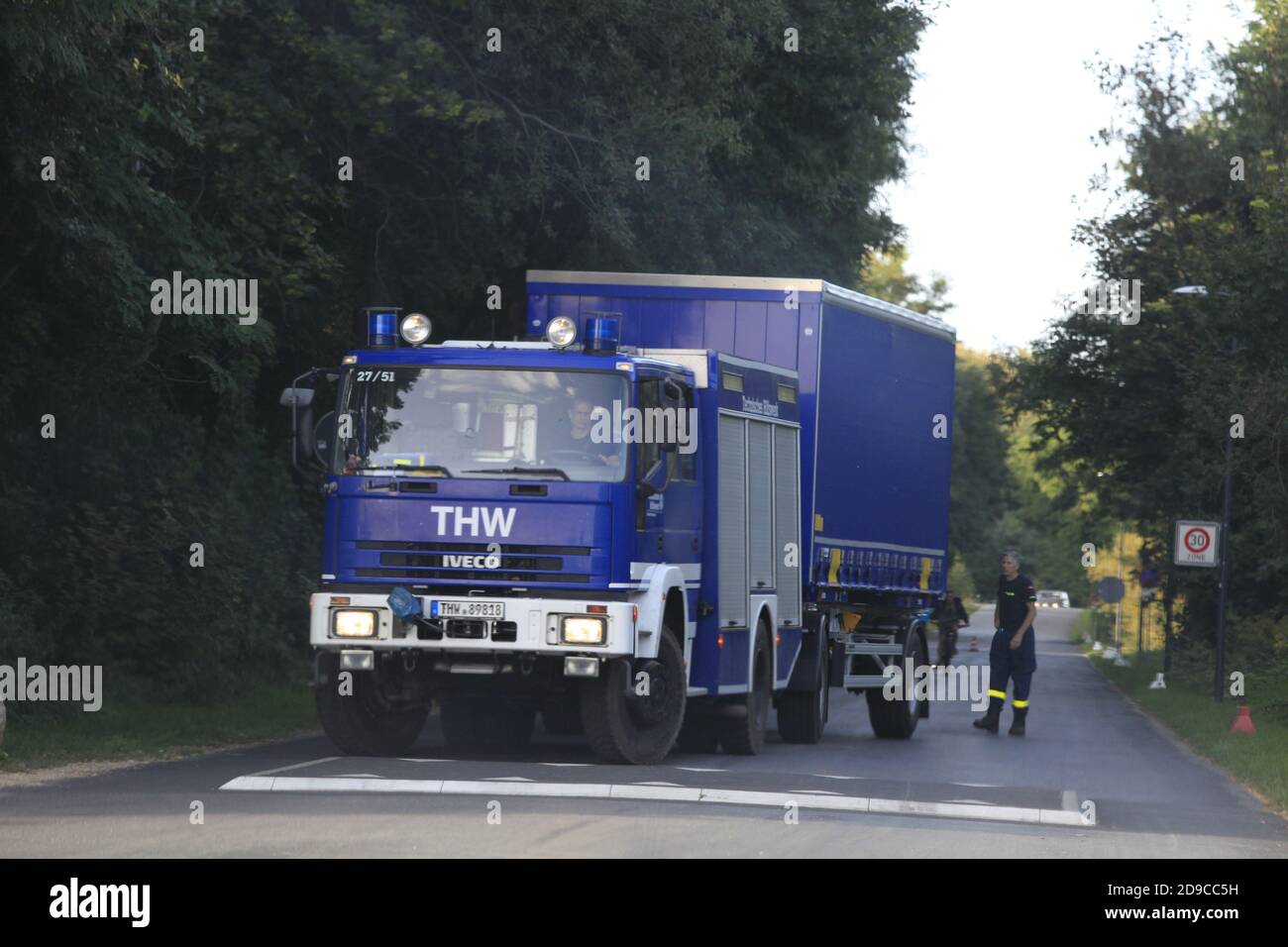 ein Einsatzfahrzeug des THW Technisches Hilfswerk Stock Photo - Alamy