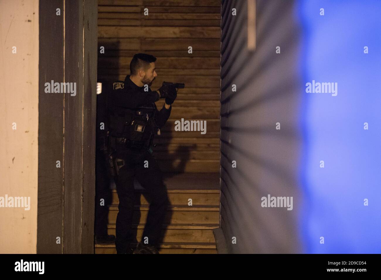 Police swat sniper hi-res stock photography and images - Alamy