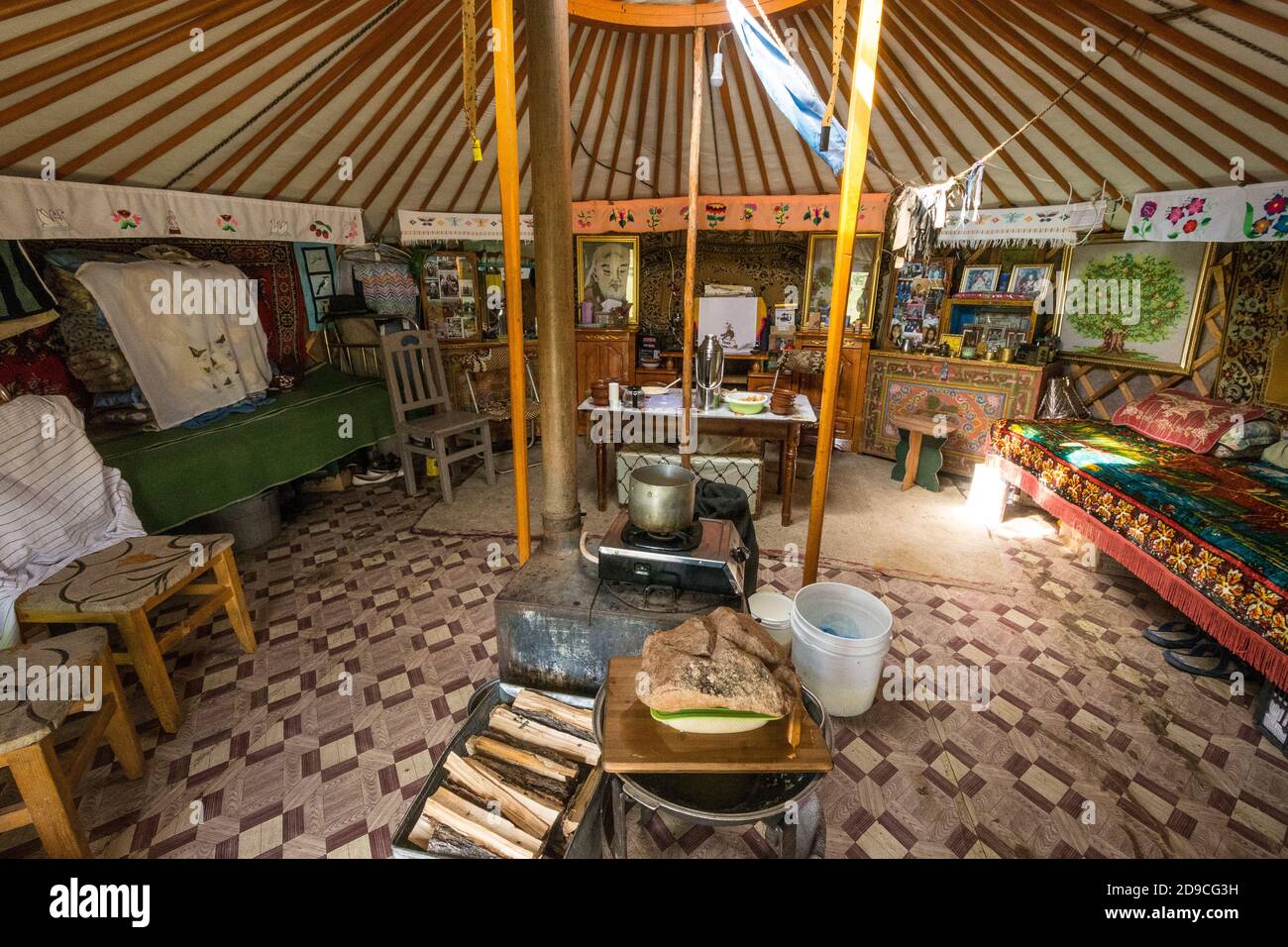 Inside a typical Gur or Yurt home in Mongolia Stock Photo - Alamy