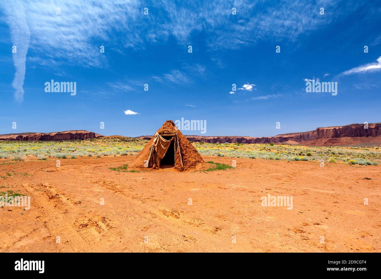 Native American Shelter in Monument Valley, Arizona-USA Stock Photo - Alamy