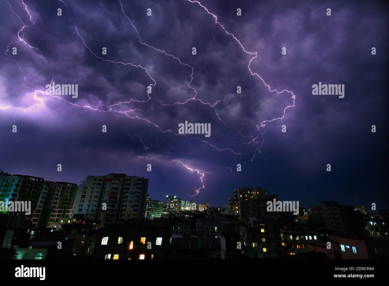 Thunderstorm lightning storm hi-res stock photography and images - Alamy