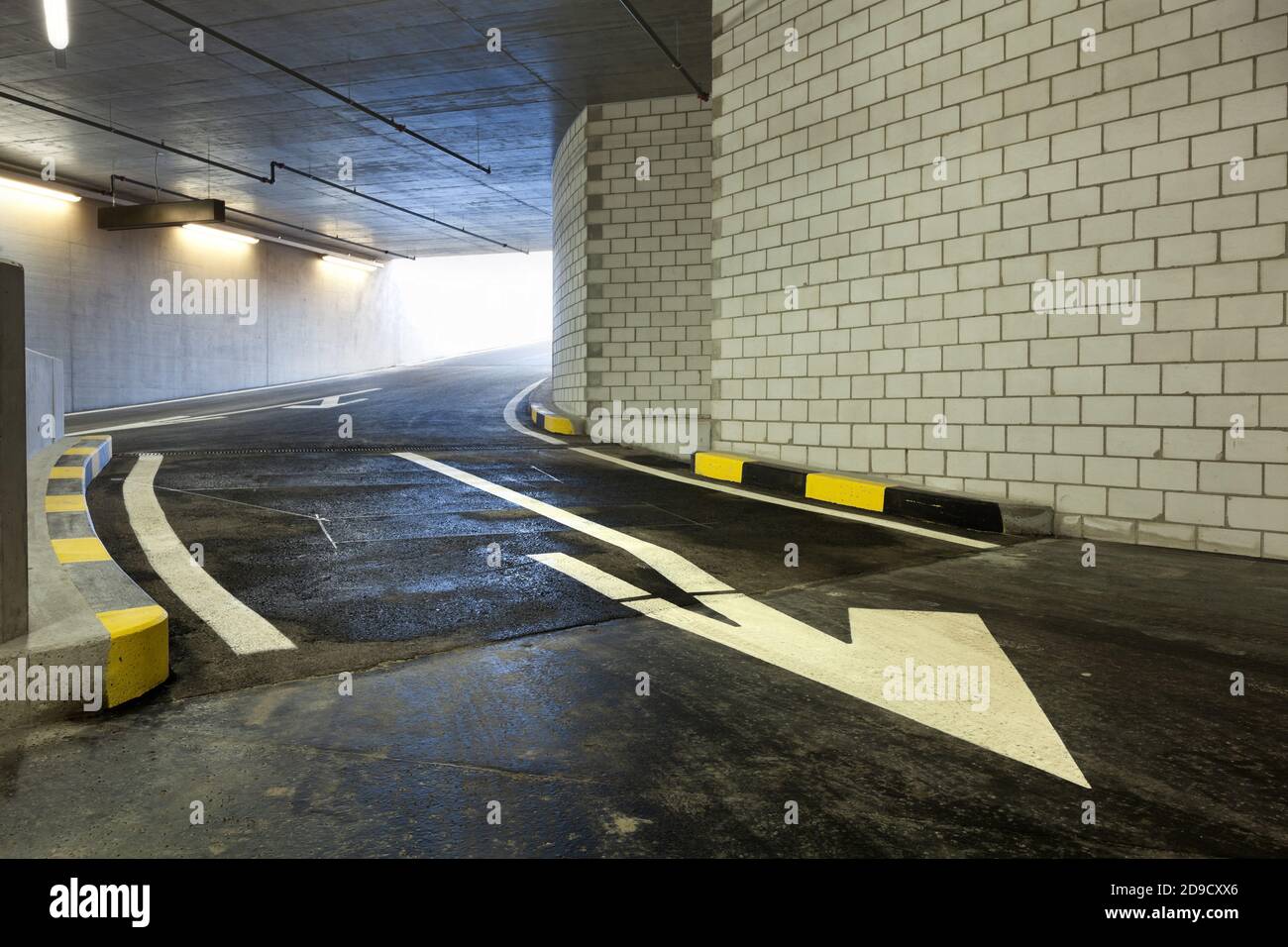 Underground parking ramp slope hi-res stock photography and images - Alamy