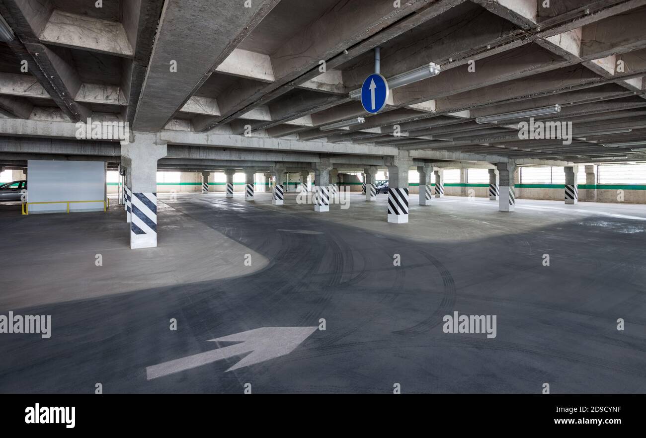 Underground parking ramp slope hi-res stock photography and images - Alamy