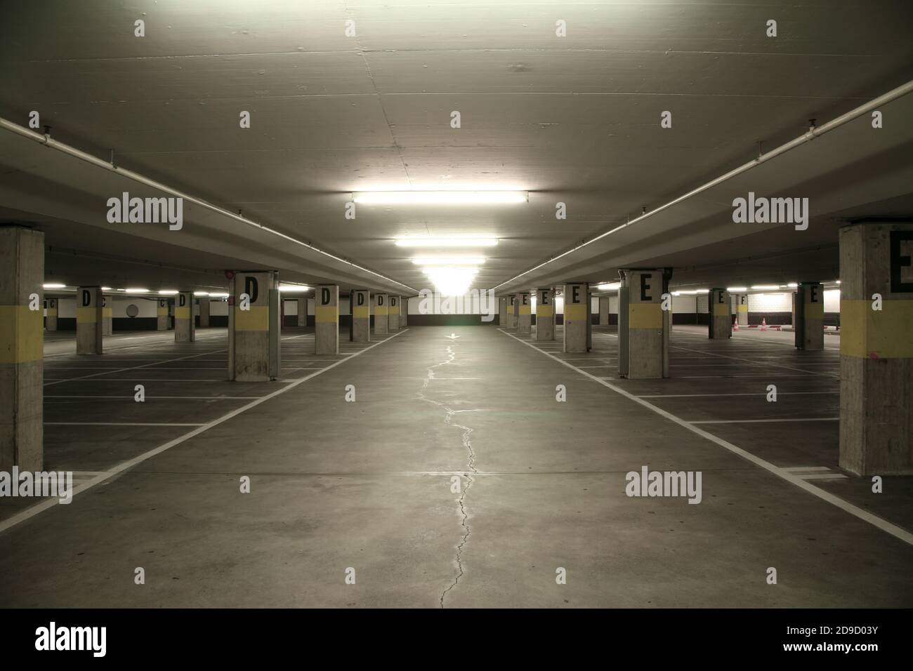 Underground Parking Archicad High Resolution Stock Photography and ...