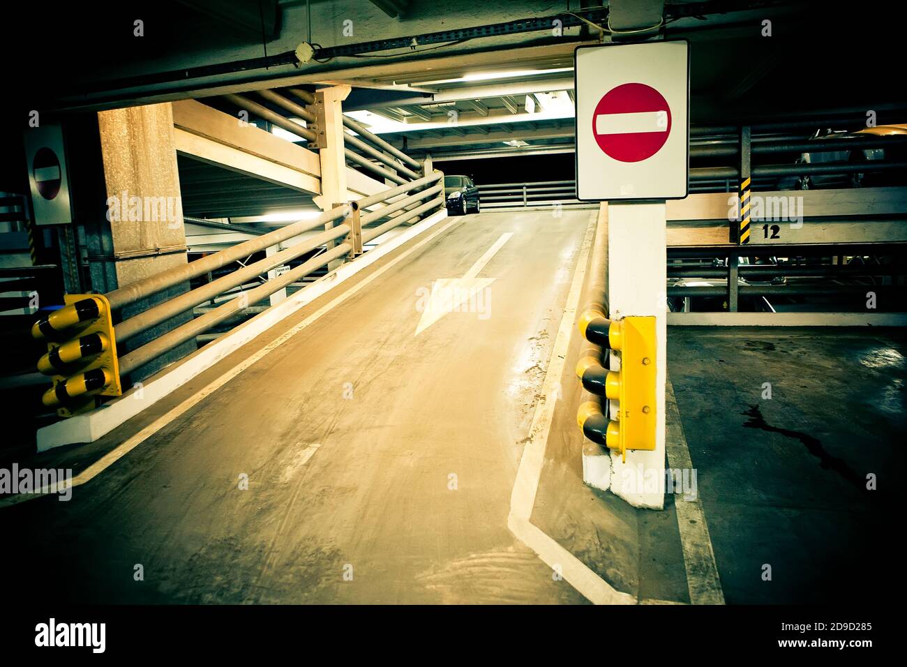 Underground parking ramp slope hi-res stock photography and images - Alamy