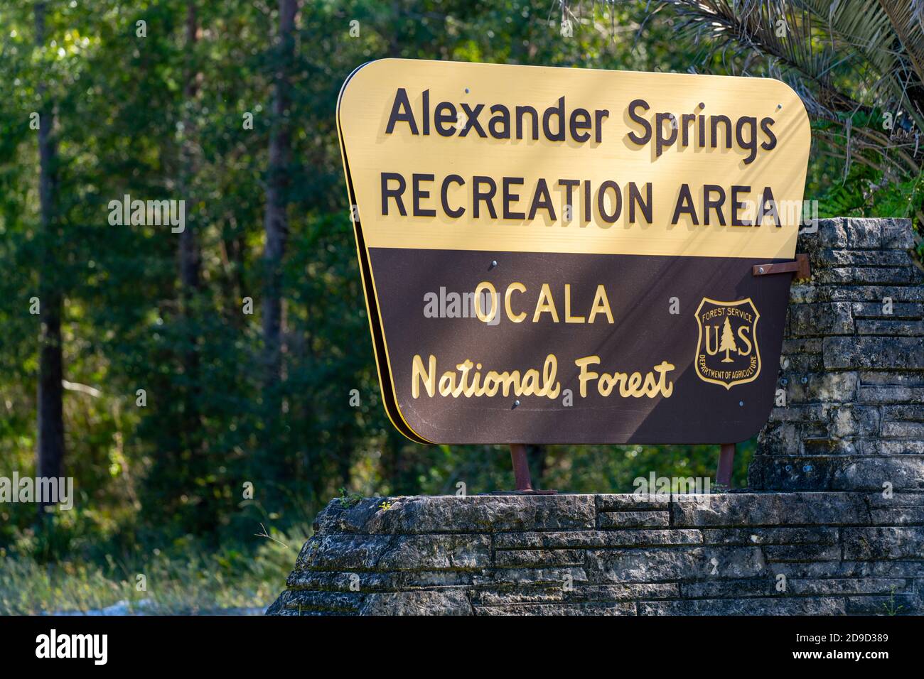 Welcome sign Alexander Springs Ocala National Forest Stock Photo - Alamy