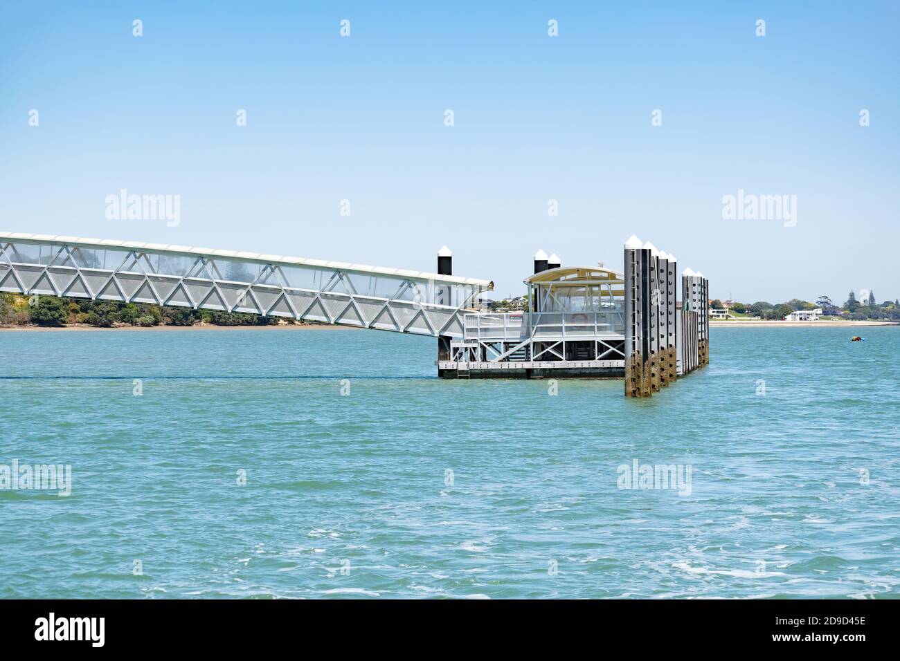 Half Moon Bay ferry floating jetty with metal pylons Stock Photo - Alamy