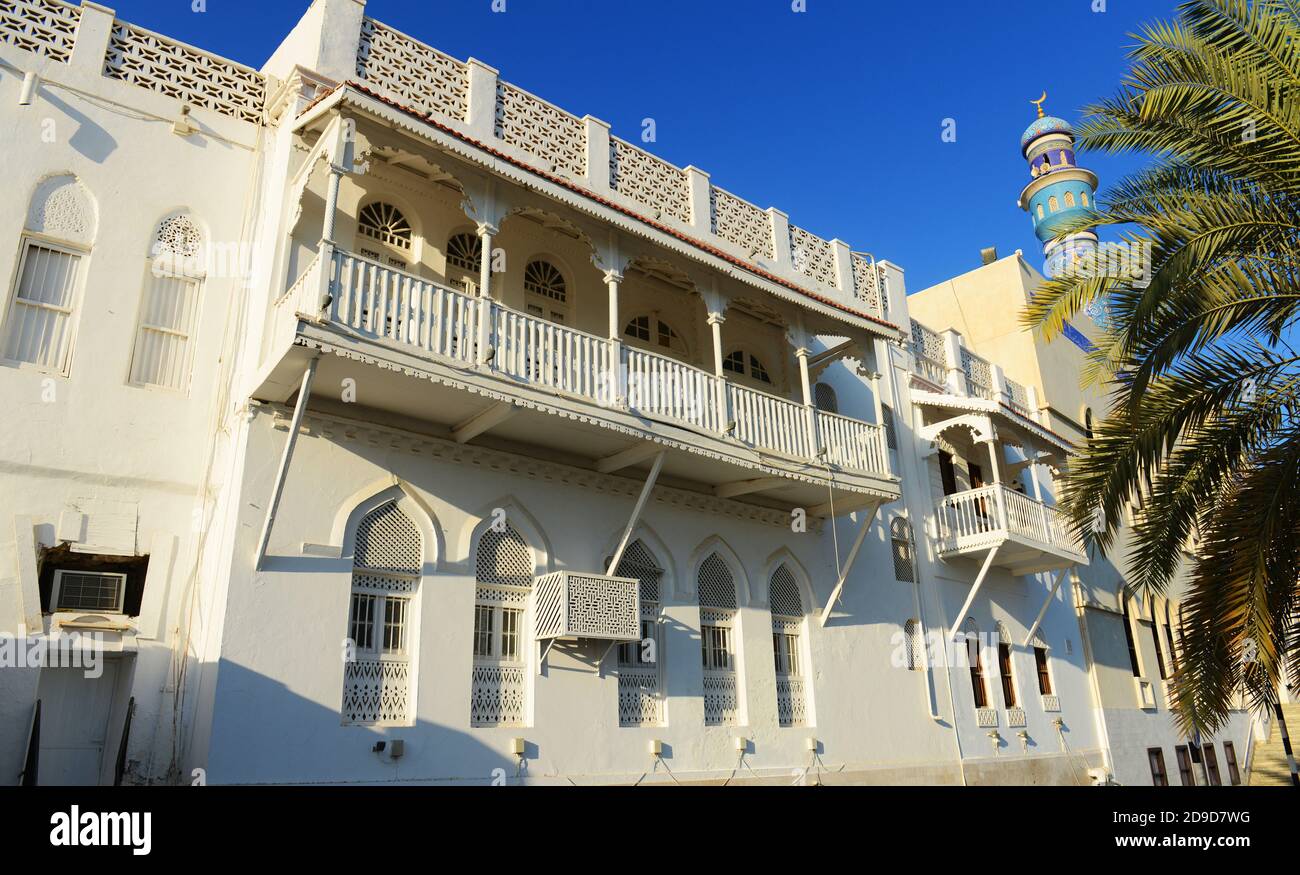 Traditional Omani buildings along the Mutrah corniche in Oman Stock ...