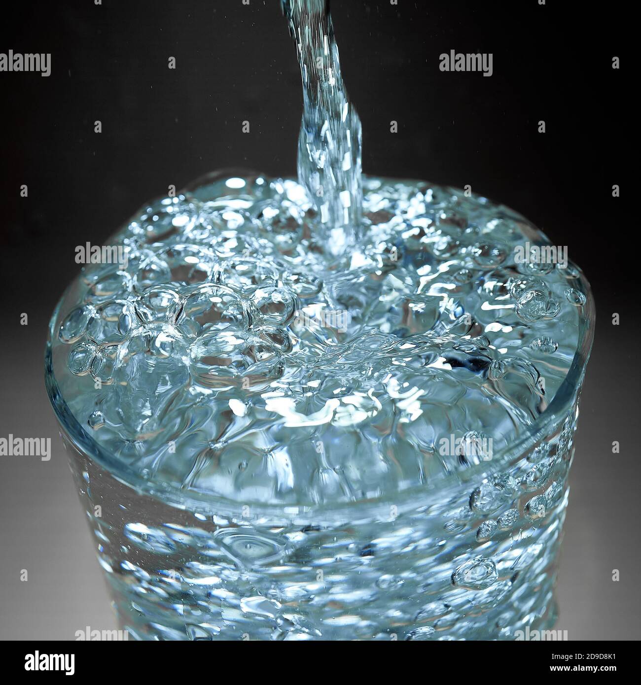 Overflow glass hi-res stock photography and images - Alamy