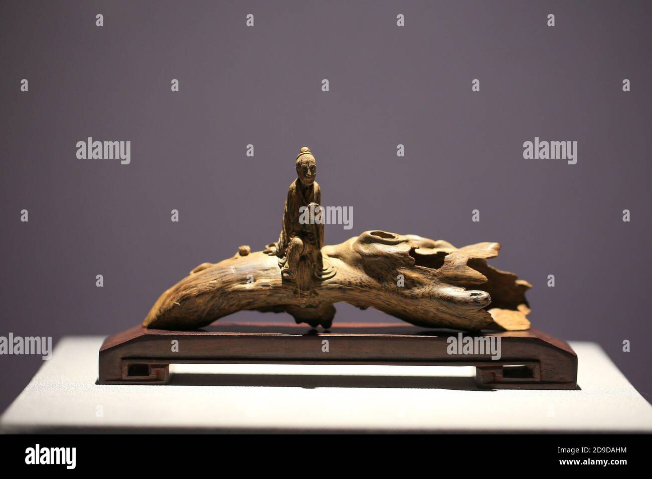 Exhibits of the "Insense Stories of the Silk Road: Origin of the ...