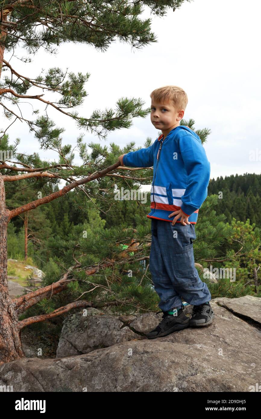 Paaso mount hi-res stock photography and images - Alamy