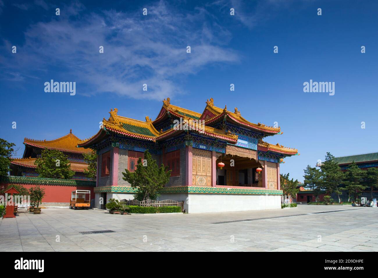 Yantai construction hi-res stock photography and images - Alamy