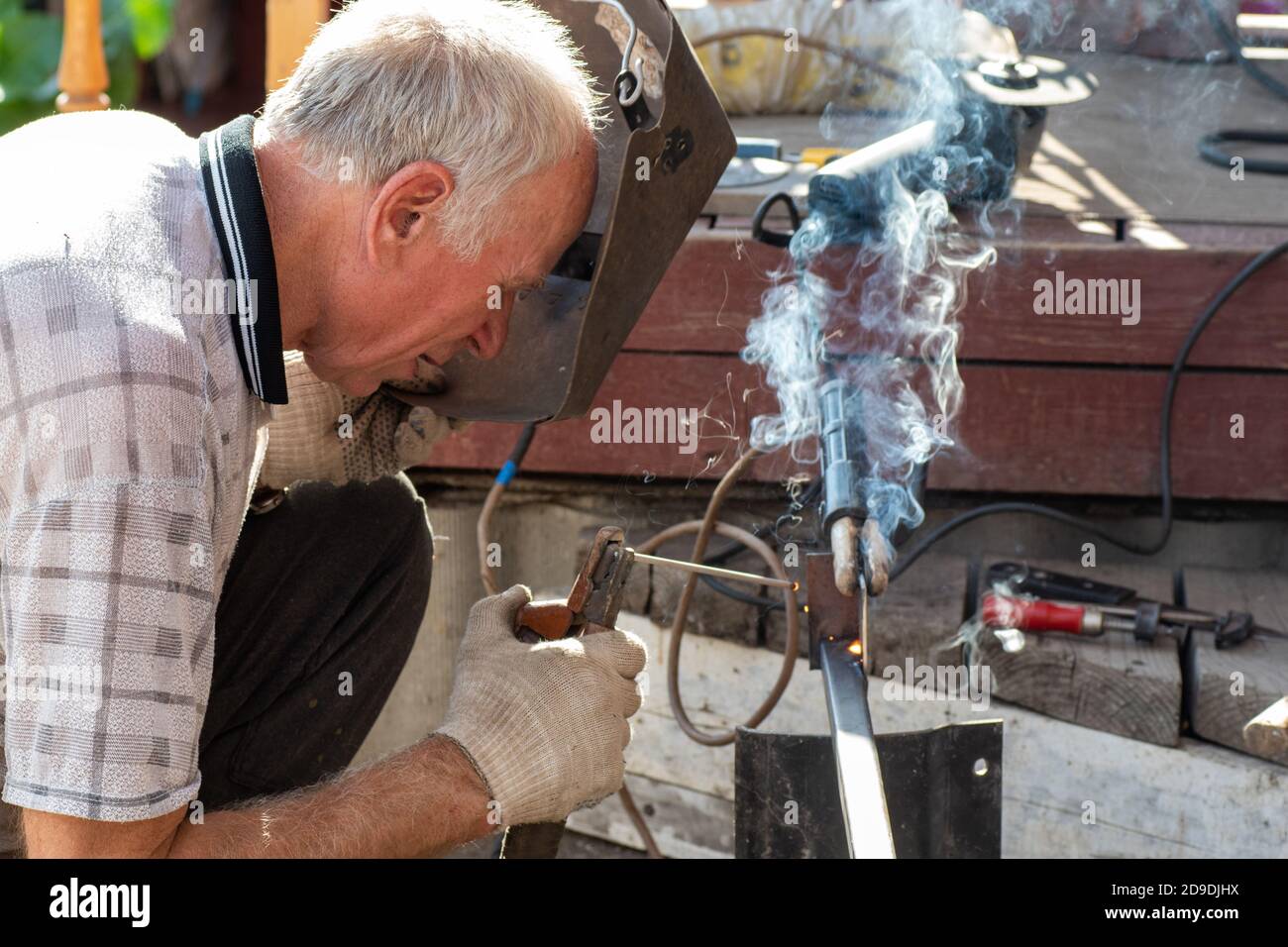 Blank welding hi-res stock photography and images - Alamy