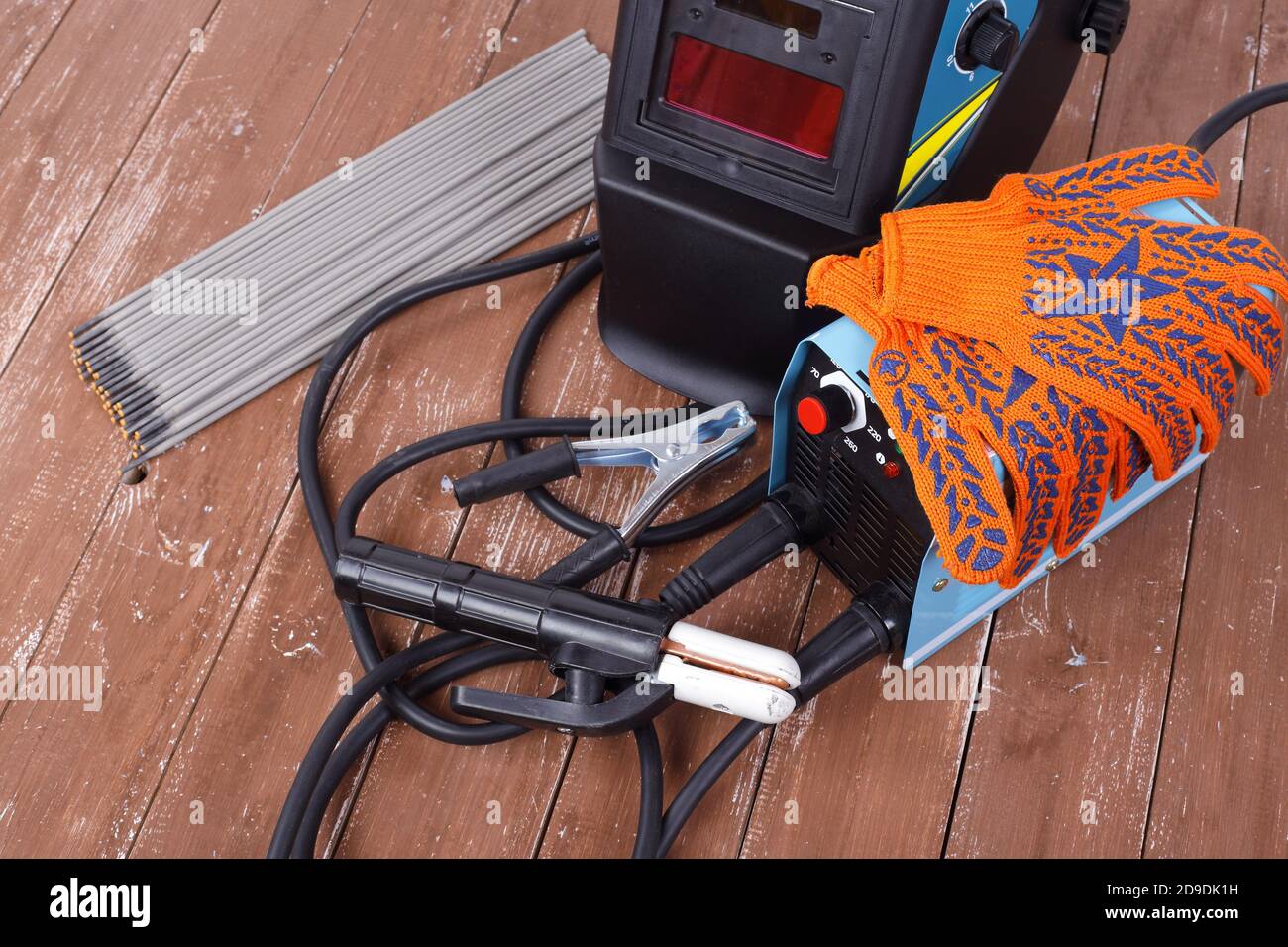 Melt electrode hi-res stock photography and images - Alamy