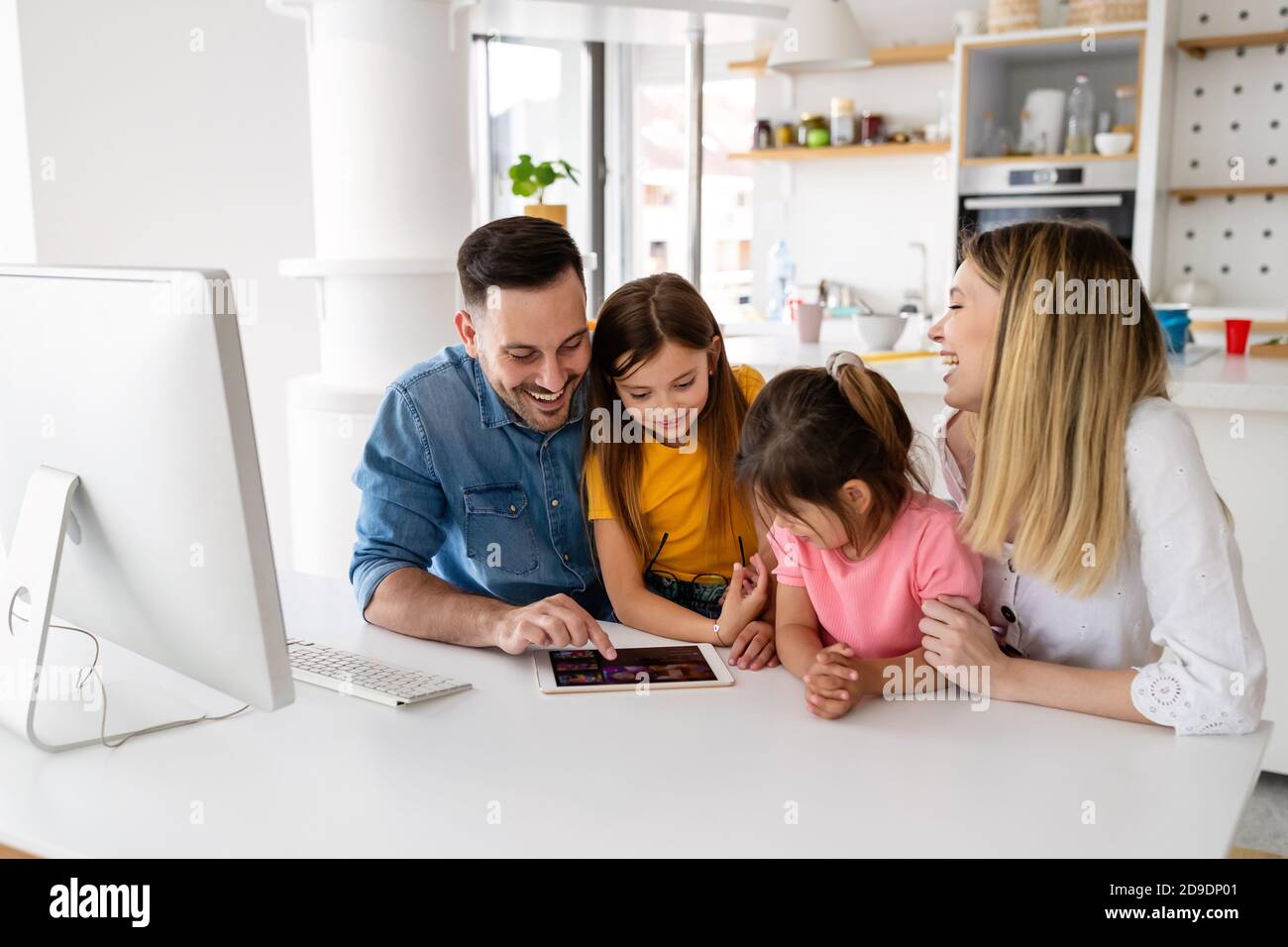 Digital devices work hi-res stock photography and images - Alamy