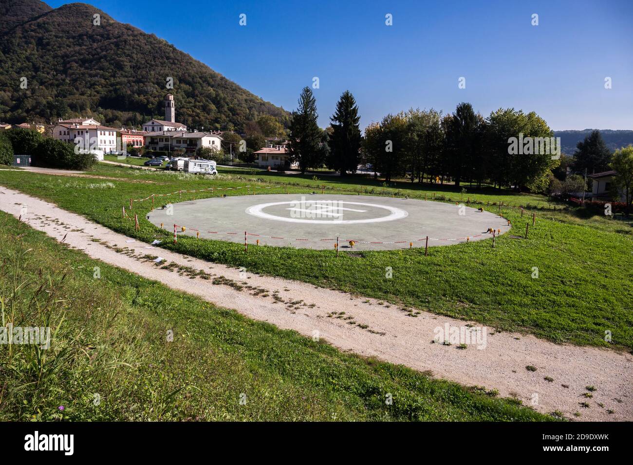 Helicopter landing place helipad hi-res stock photography and images ...
