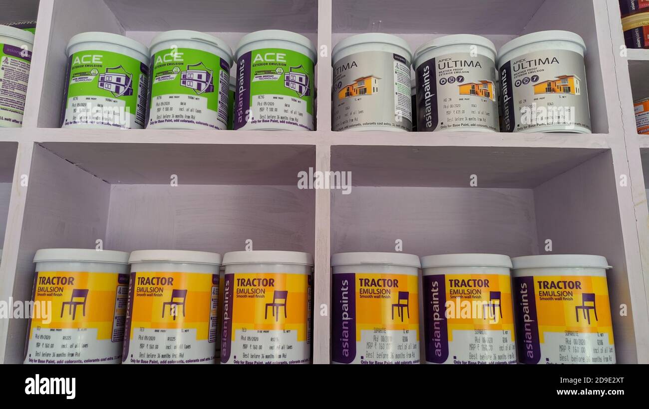 29 October 2020 : Reengus, Jaipur, India / Building supermarket with ...