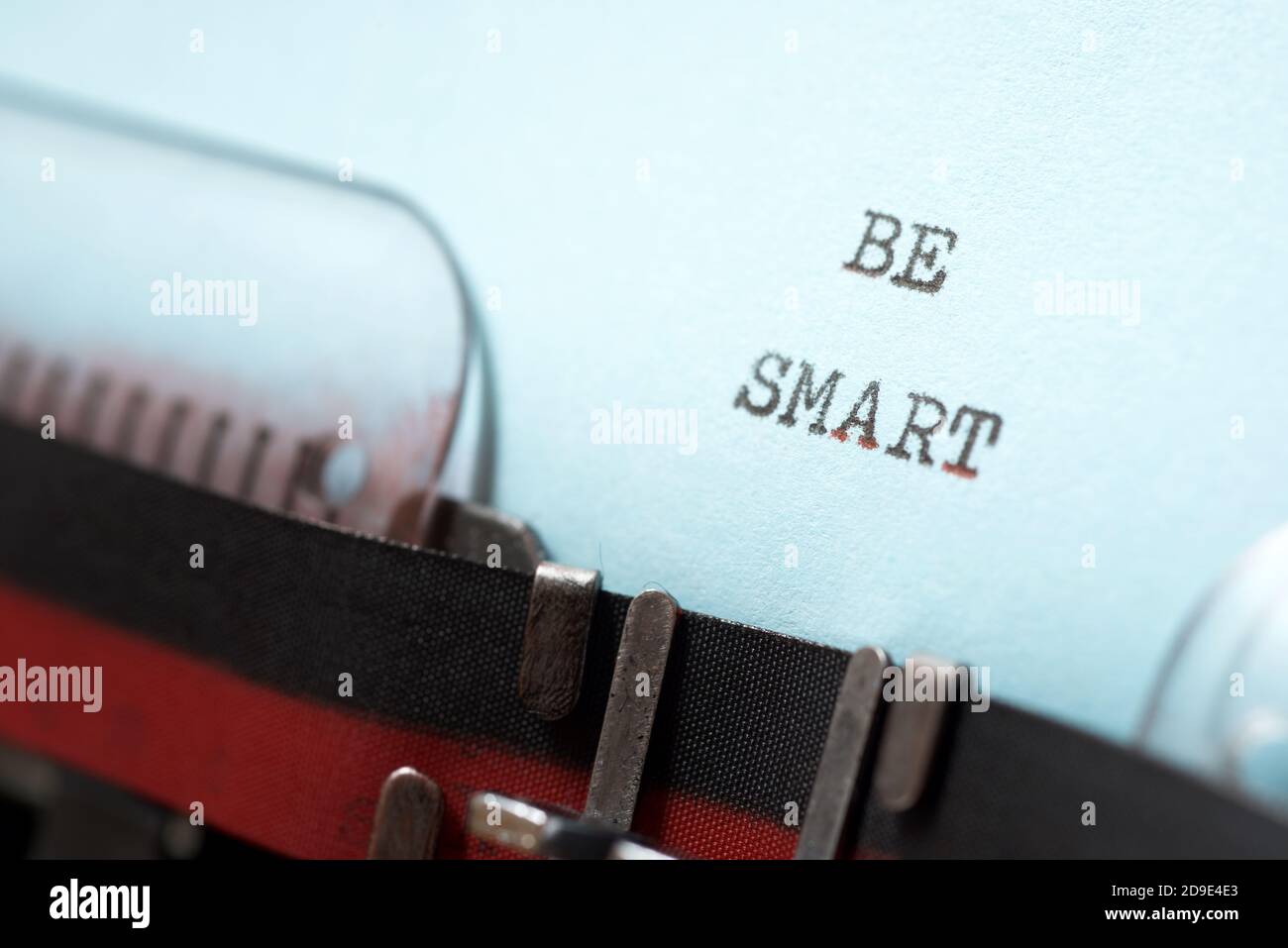 Be smart phrase written with a typewriter Stock Photo - Alamy