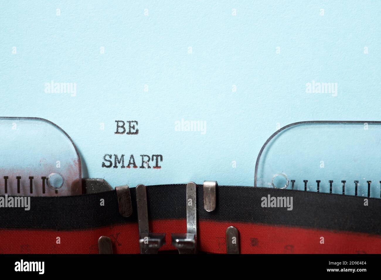 Be smart phrase written with a typewriter Stock Photo - Alamy