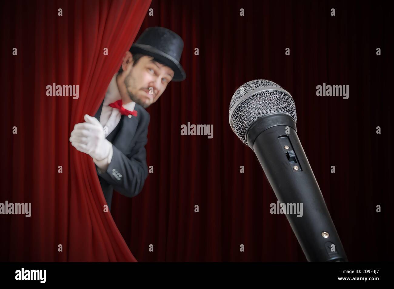 Man speaking public afraid hi-res stock photography and images - Alamy