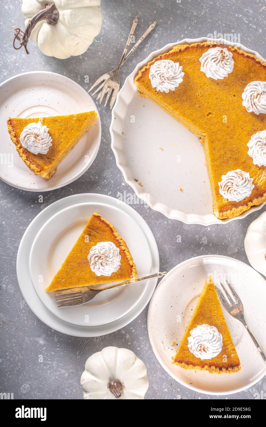 Traditional Autumn Pumpkin Pie. Homemade American Pumpkin pie topped ...