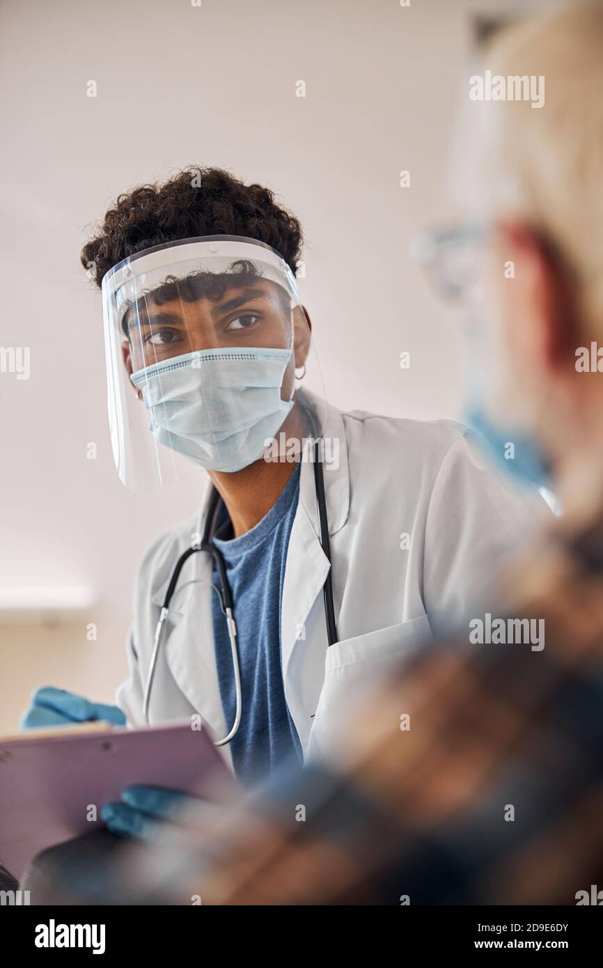 Visual examination hi-res stock photography and images - Alamy