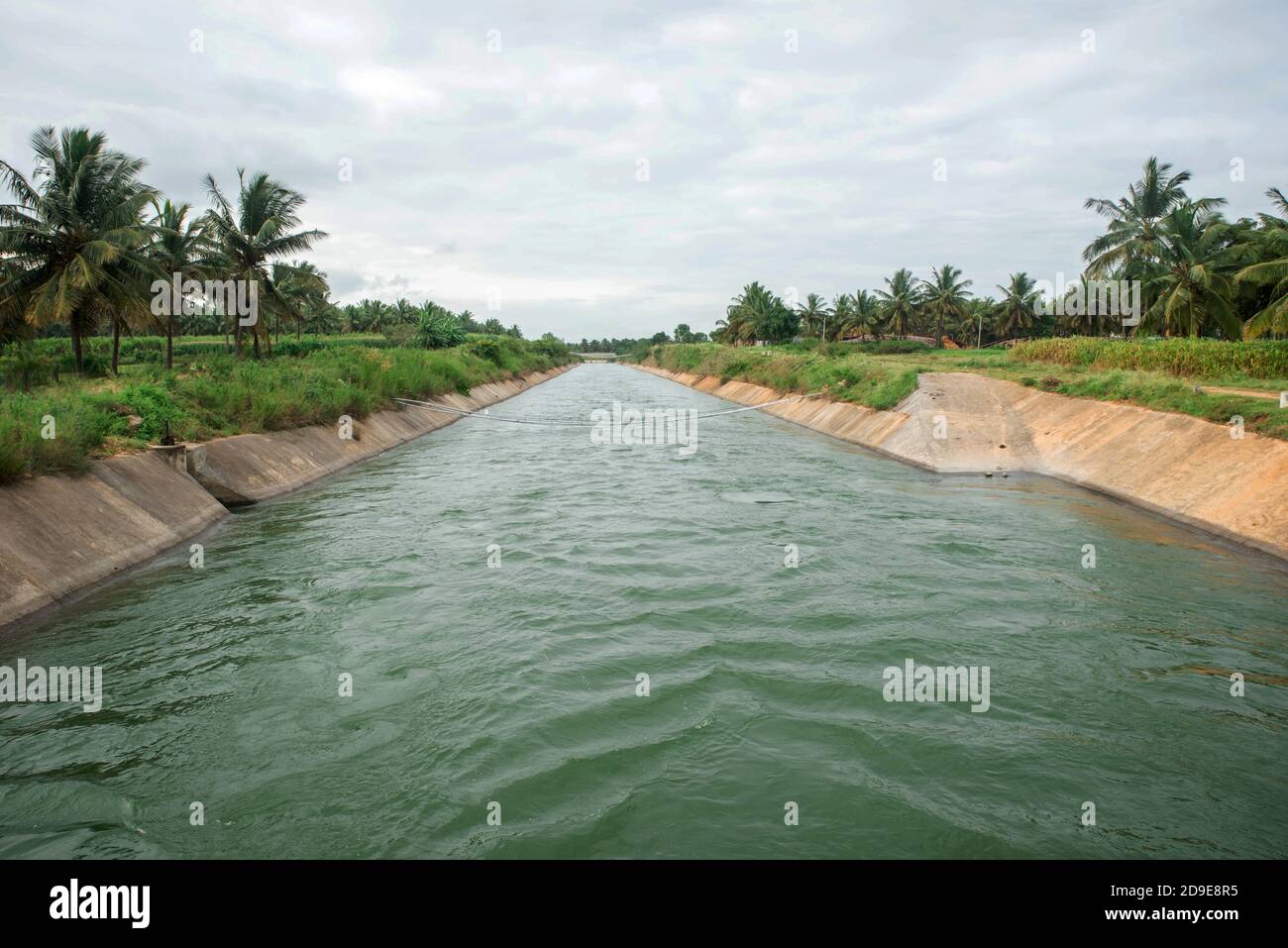 Indian irrigation system hi-res stock photography and images - Alamy