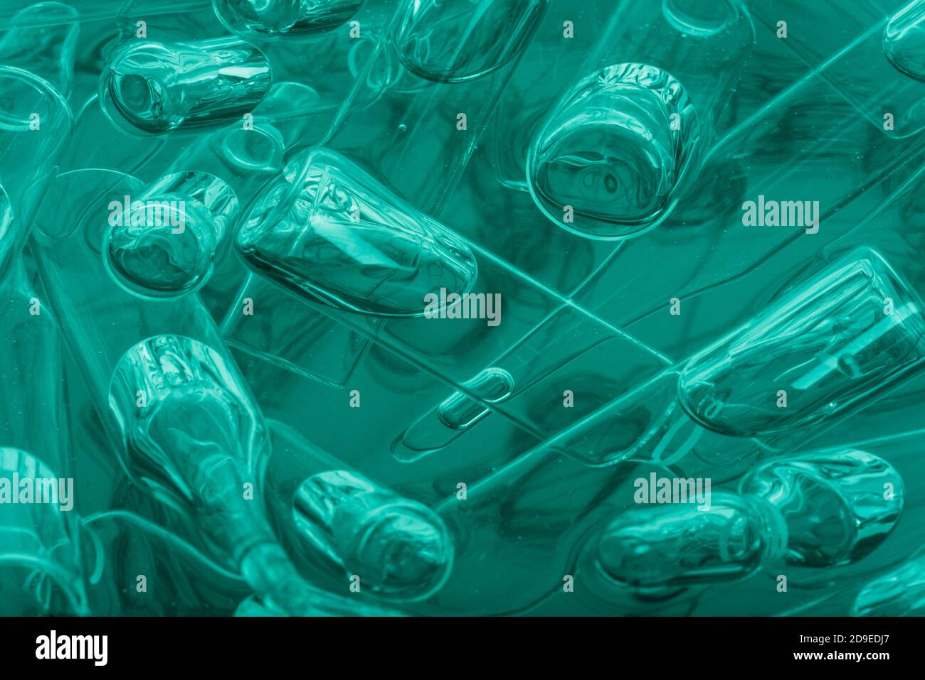 Sodium chloride microscope hi-res stock photography and images - Alamy