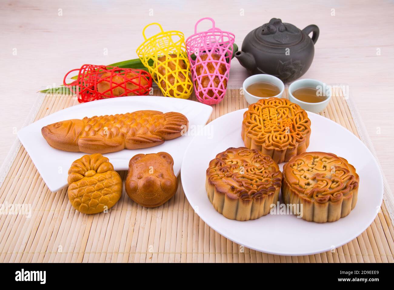 Variety of mooncakes for Chinese mid-autumn festival celebration Stock ...