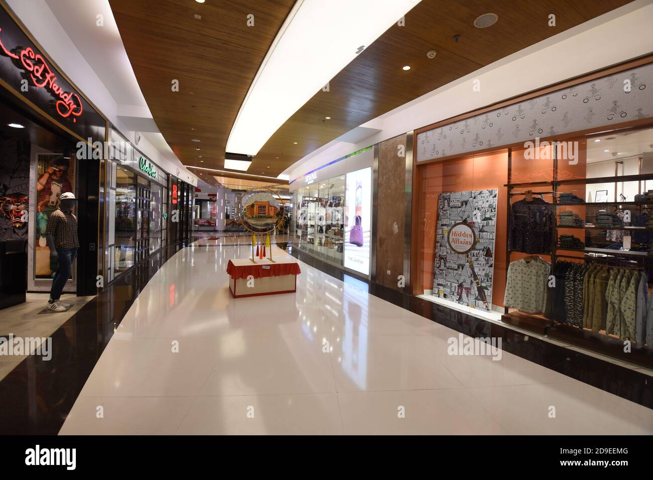 South City mall interior. Kolkata, india Stock Photo - Alamy