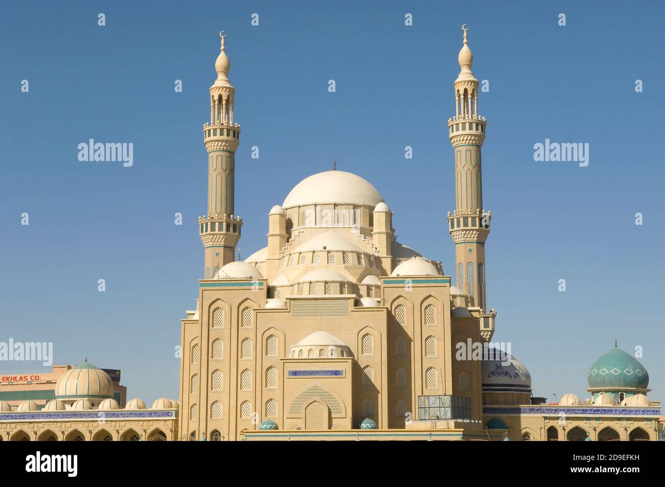 Erbil, Iraq. September 30th 2009 The Jalil Khayat Mosque, a place of ...
