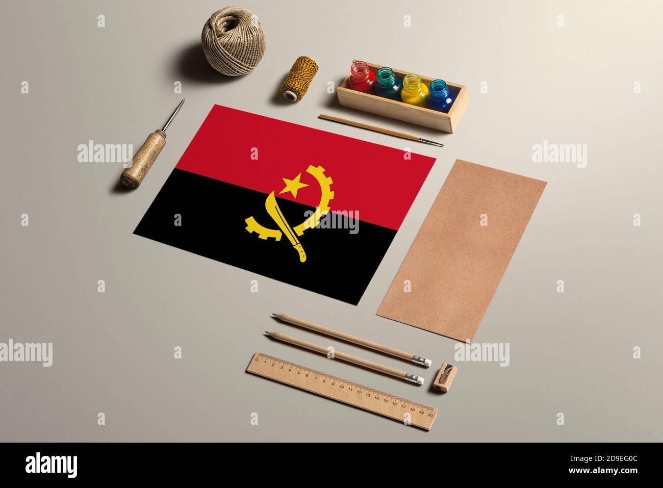 Angolan craft hi-res stock photography and images - Alamy